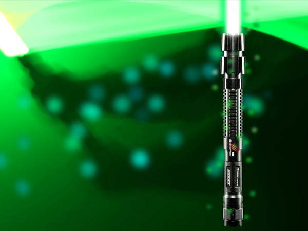 Spyder 3 Powered LaserSaber | Wicked Lasers